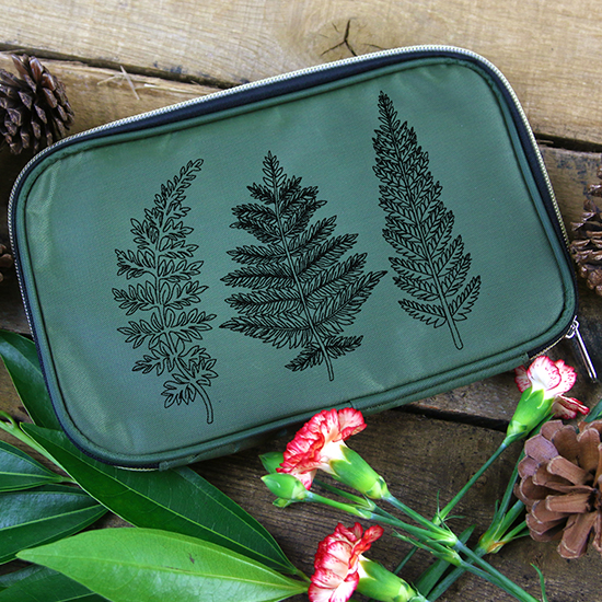 Fern Zipper Bag | Machine Embroidery Designs | Urban Threads
