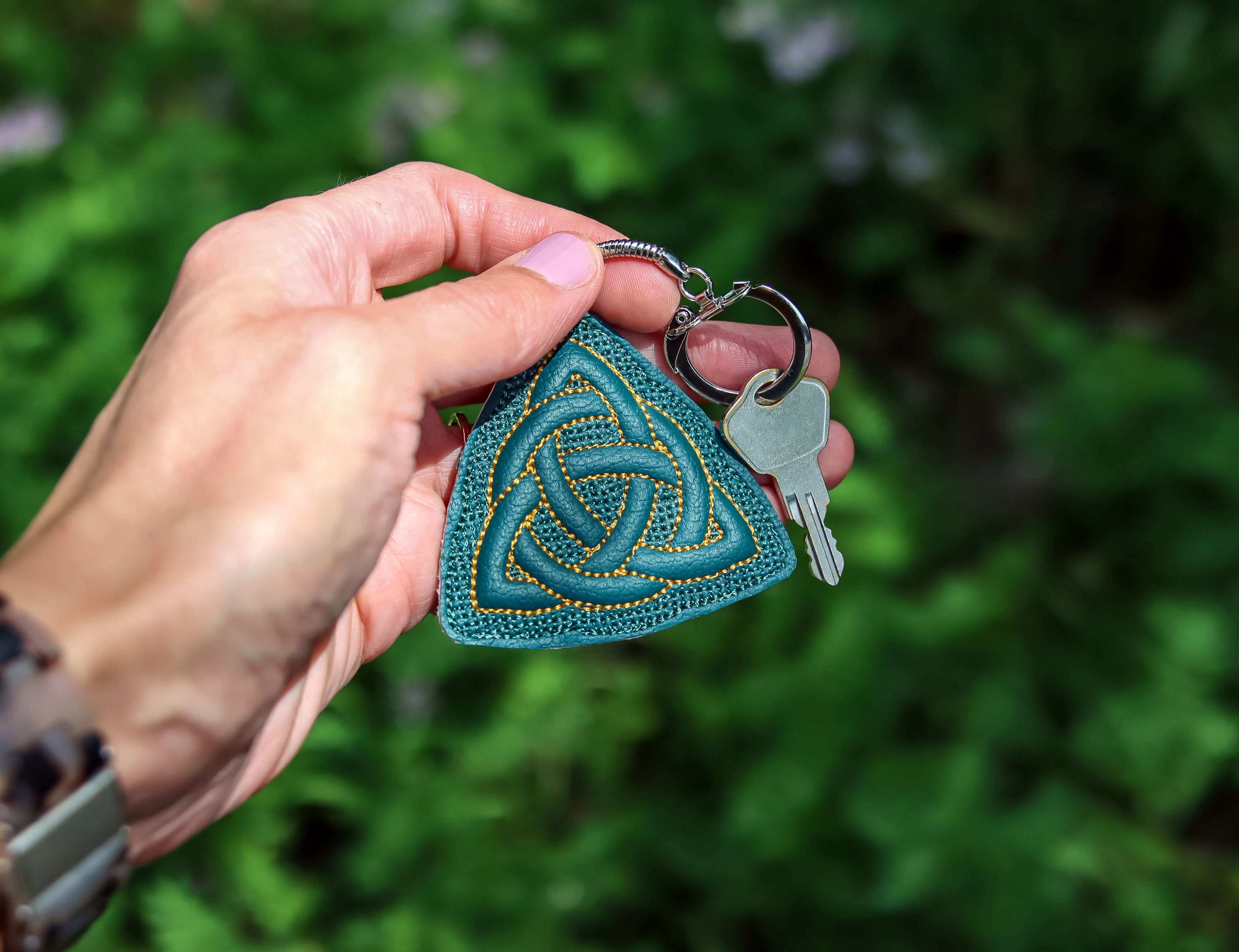 Puff Underlay Keychain | Machine Embroidery Designs | Urban Threads