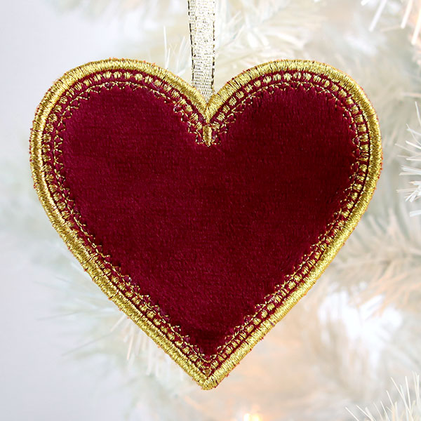 Decorative Edge Heart Ornament (In-the-Hoop)